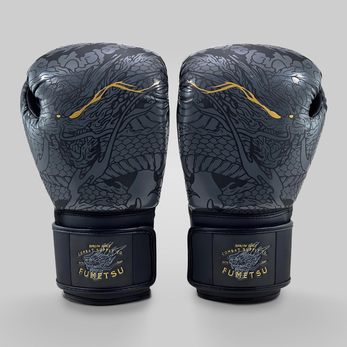 Dragon Slayer Boxing Gloves Black/Gold from Fumetsu